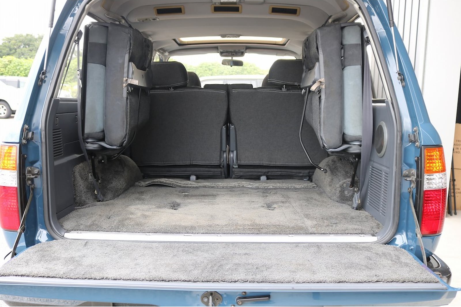 Custom Land Cruisers from Flex Ventures Overland Expo