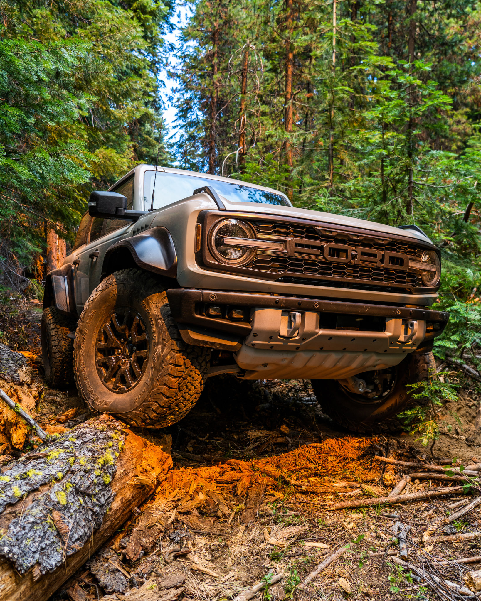 Ford's Bronco Raptor Is the Finest Factory 4x4 I've Ever Driven