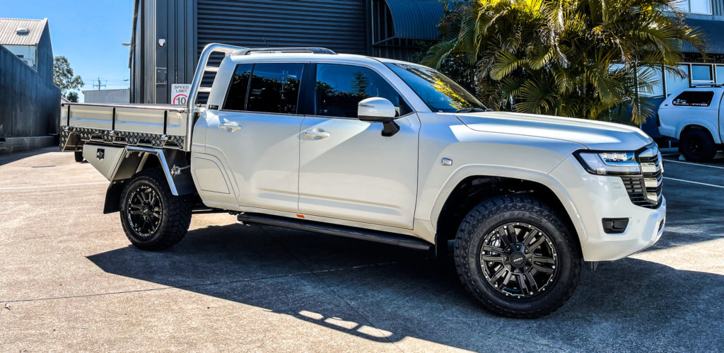 Creative Conversions 300 Series DualCab Ute Overland Expo