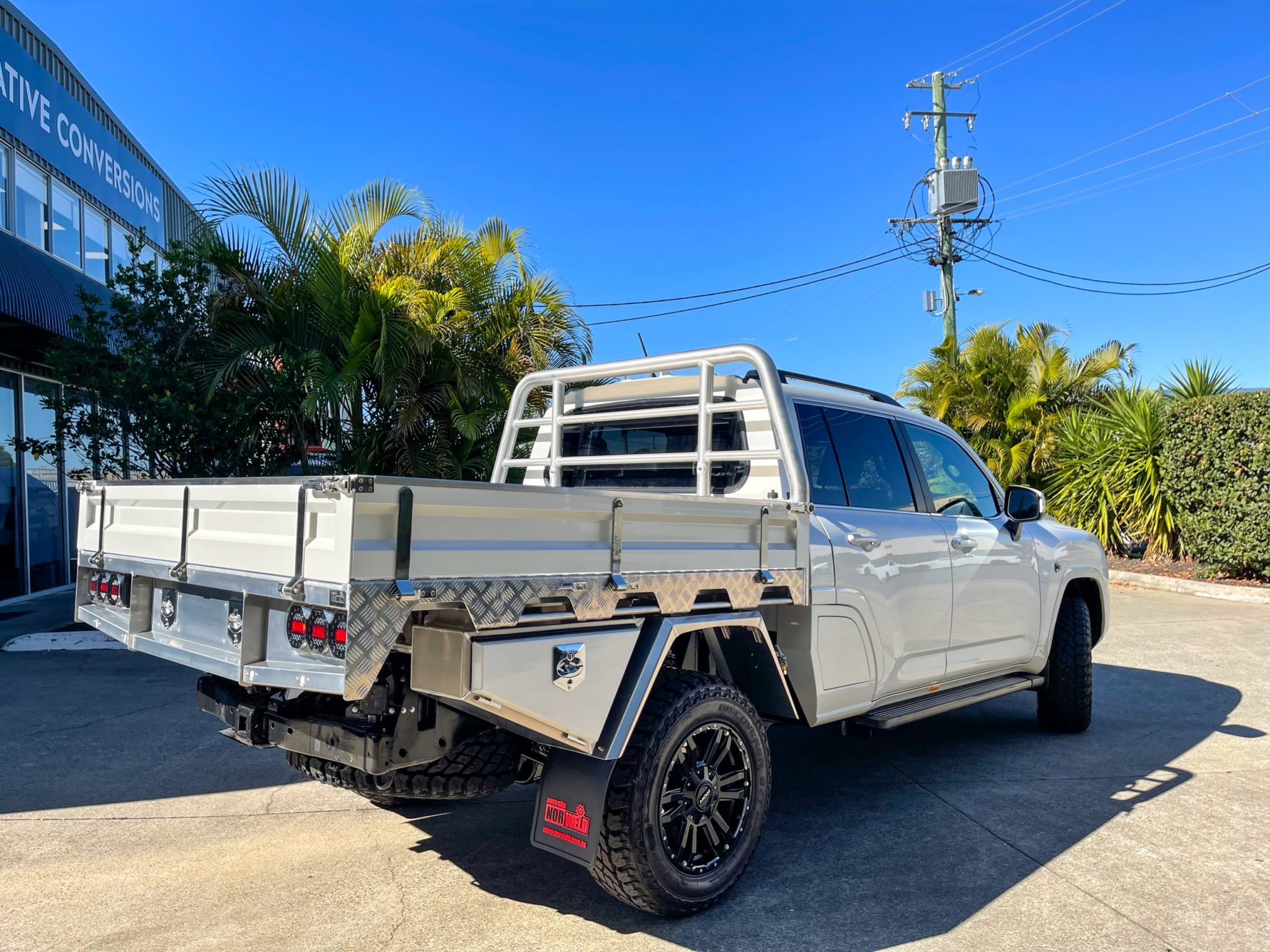 Creative Conversions 300 Series DualCab Ute Overland Expo