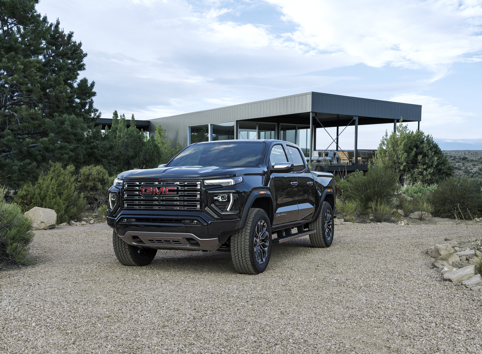 All-New 2023 GMC Canyon AT4X Is the Midsize We've Been Waiting For