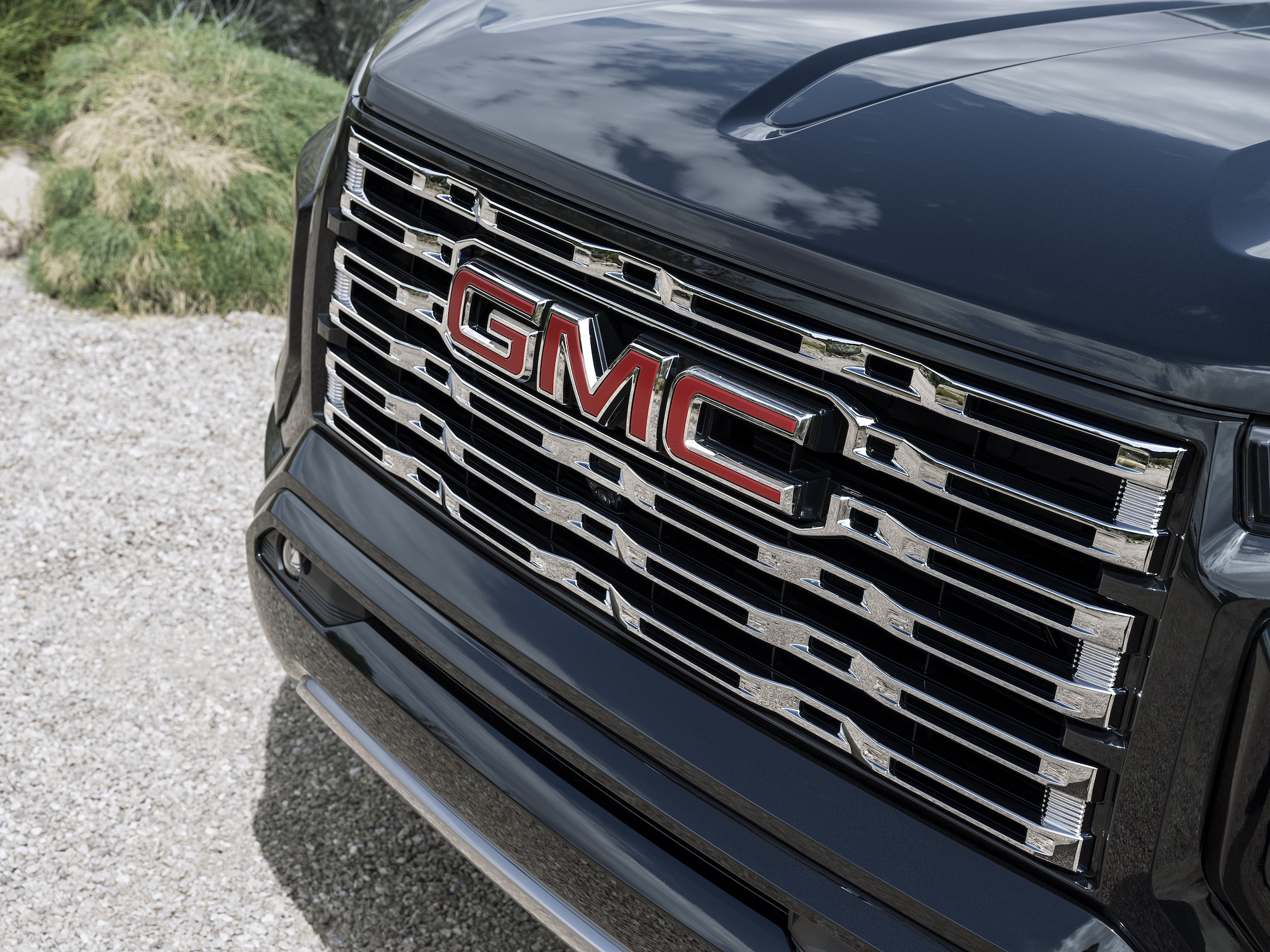 All-New 2023 GMC Canyon AT4X Is the Midsize We've Been Waiting For