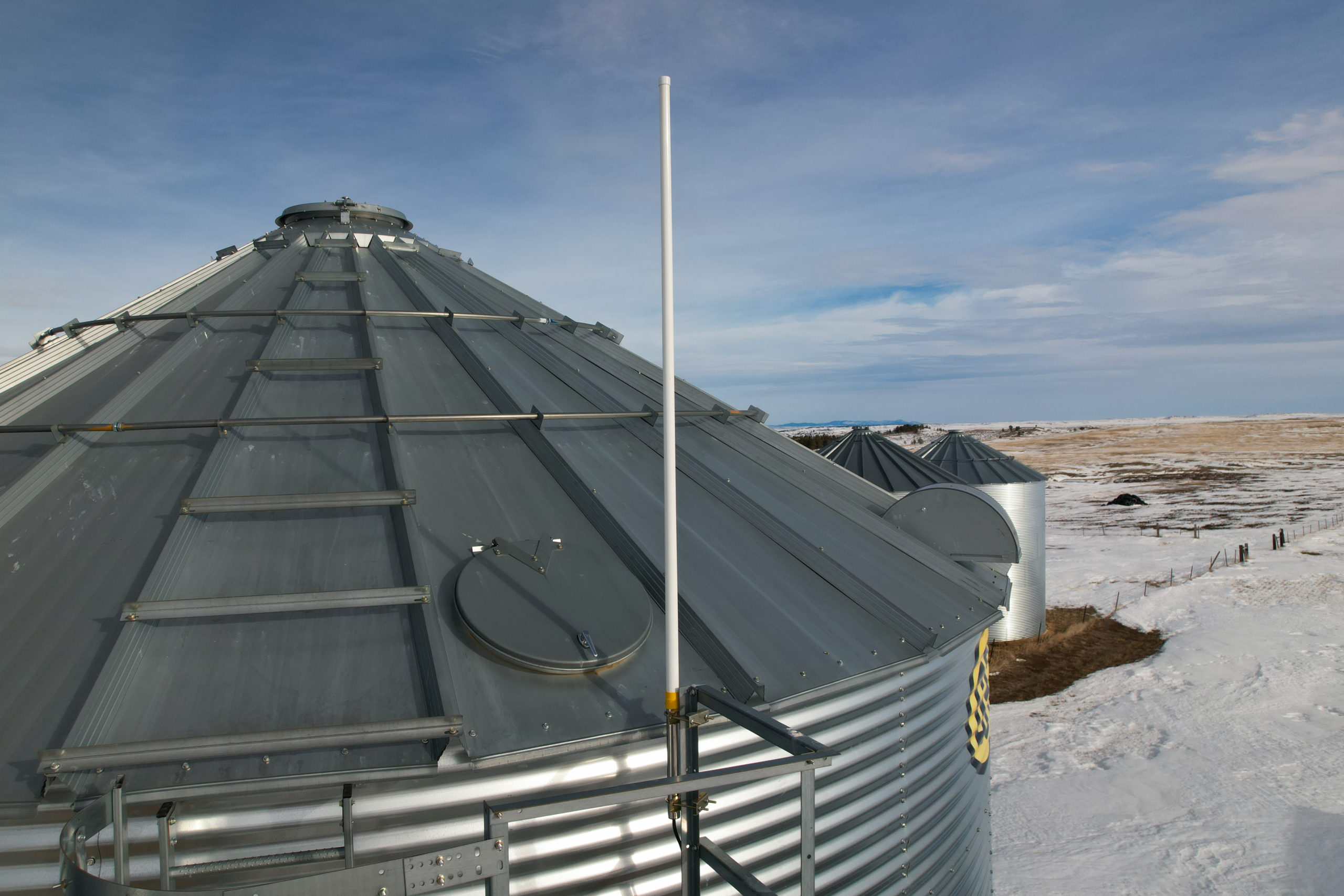 Midland Debuts GMRS Portable Repeater System - Overland Expo®