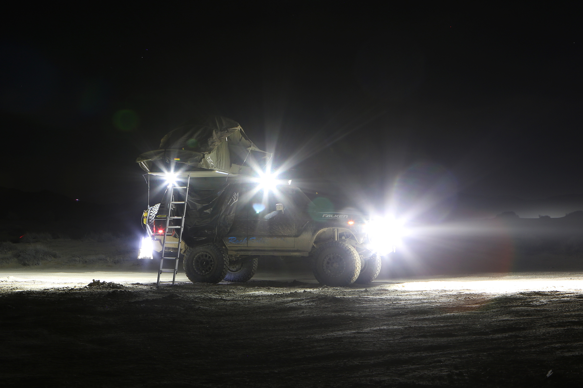 Scene Lighting: Vision X Overland Area Light Overland Expo