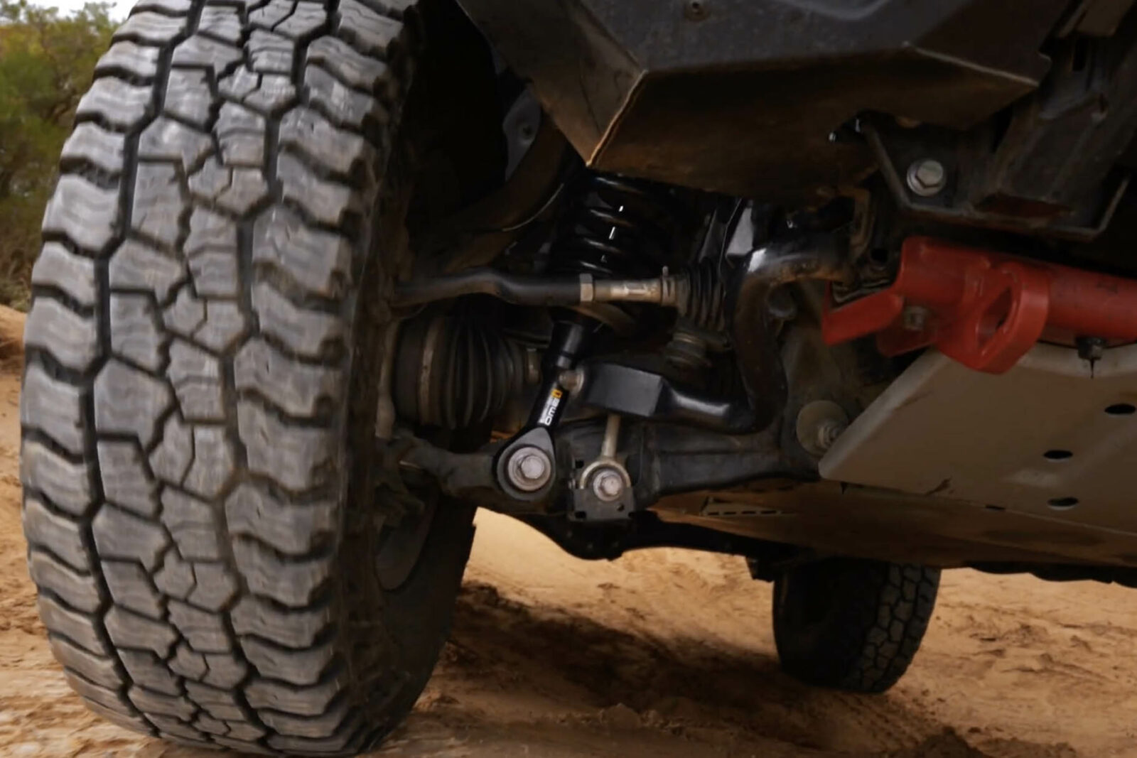 Old Man Emu MT64 Suspension | Specs, Details Overland Expo