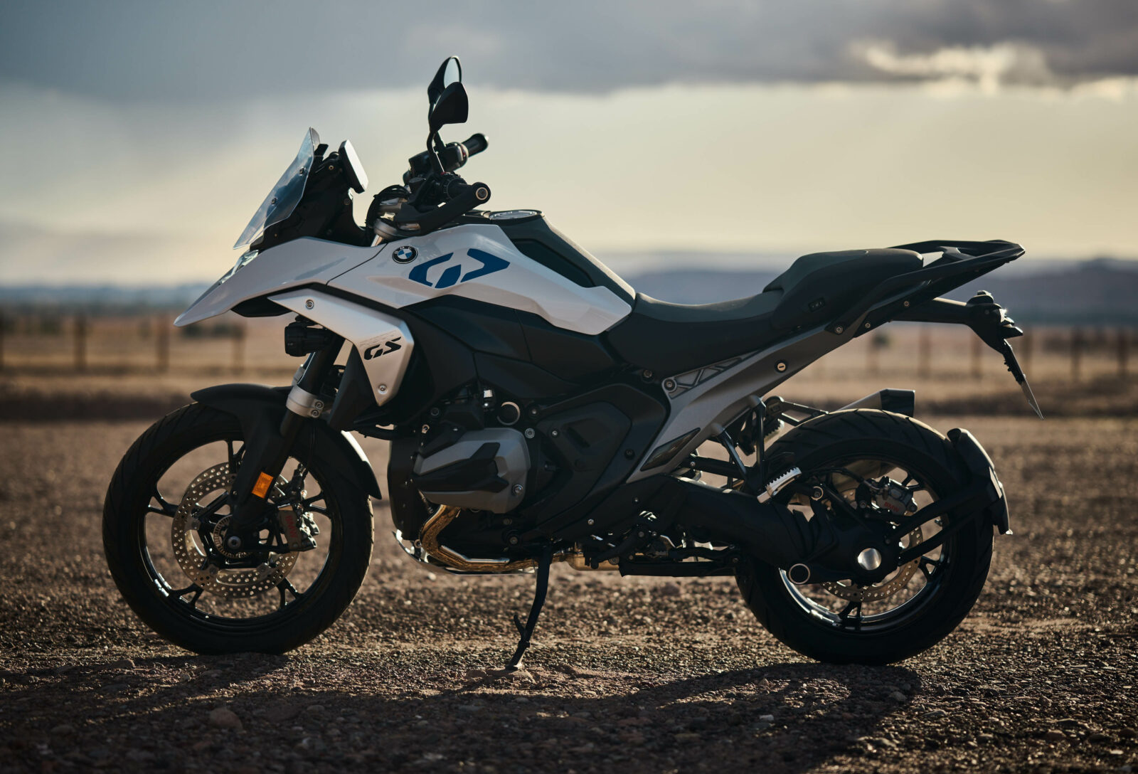 2024 BMW R 1300 | Specs, Details Overland Expo