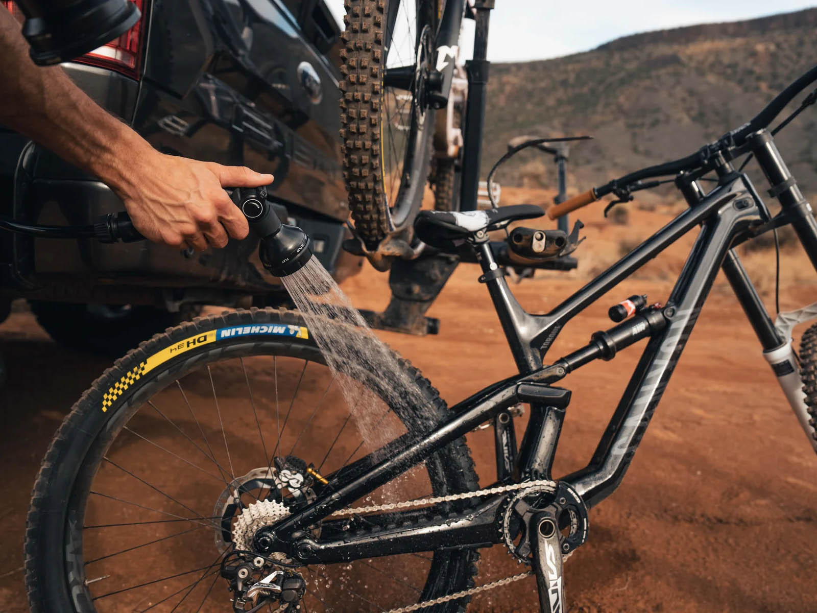 Overland 7-Gallon Water Tank from Roam Overland Expo