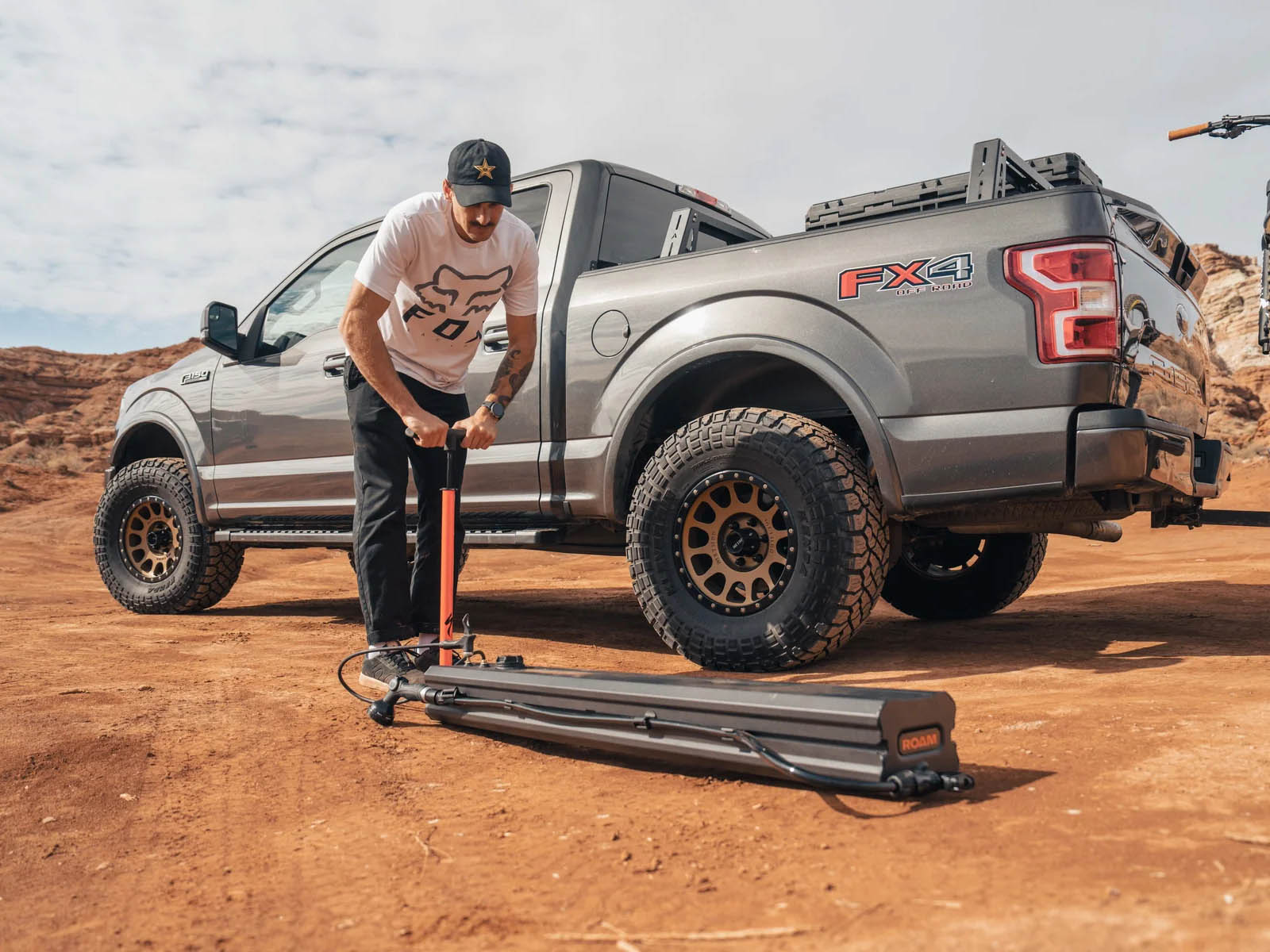 Overland 7-Gallon Water Tank from Roam Overland Expo