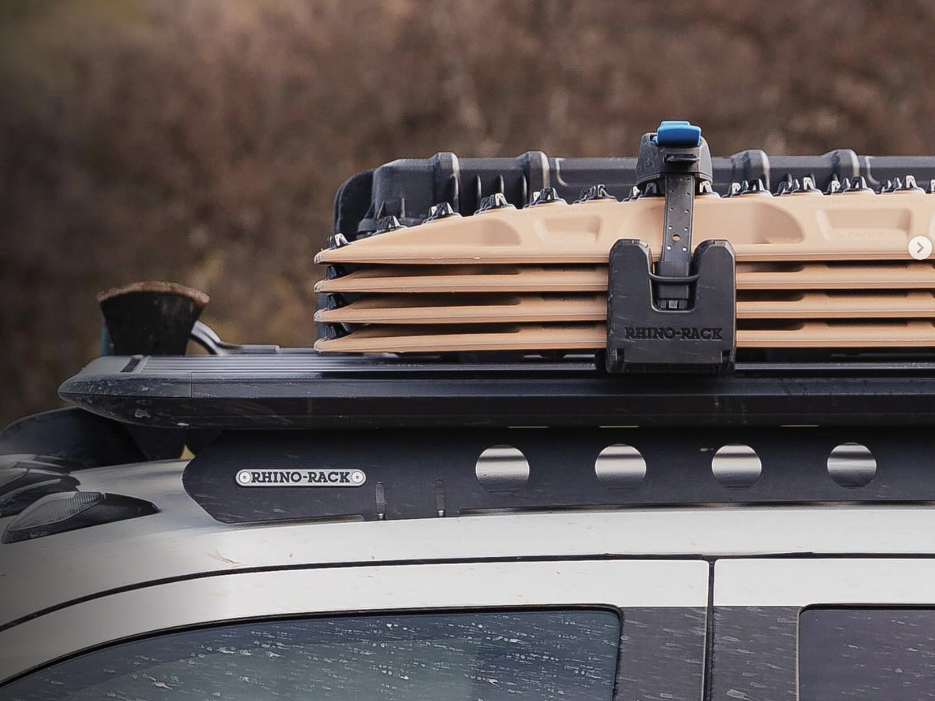 Rhino-Rack New Pioneer Series 6 Rack Overland Expo