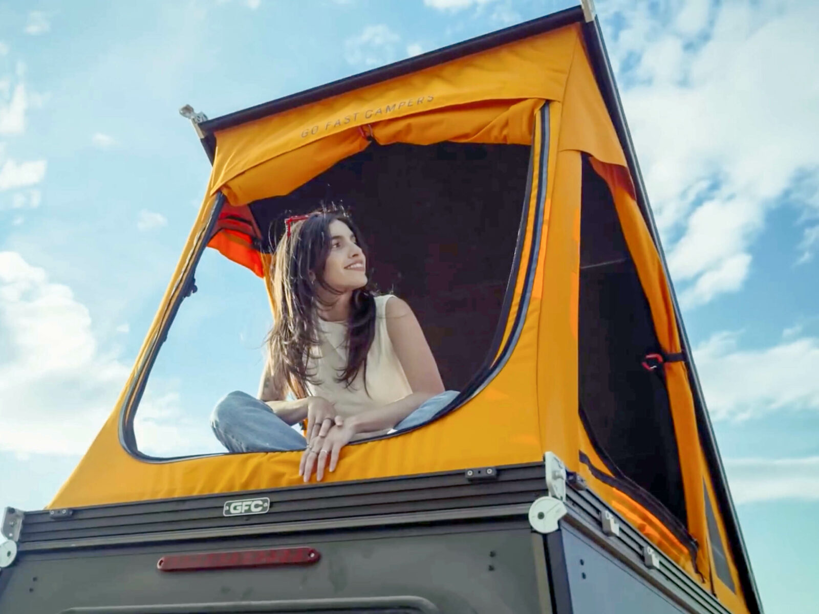 Go Fast Campers V2 Pro Rooftop Tent Features Numerous Improvements ...