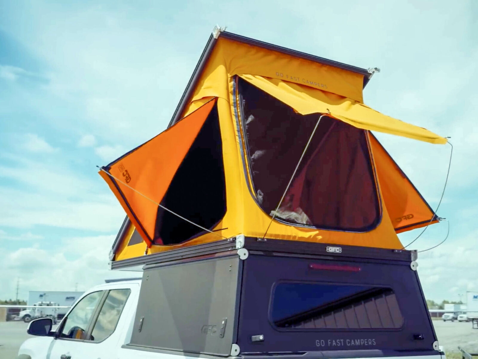 Go Fast Campers V2 Pro Rooftop Tent Features Numerous Improvements ...