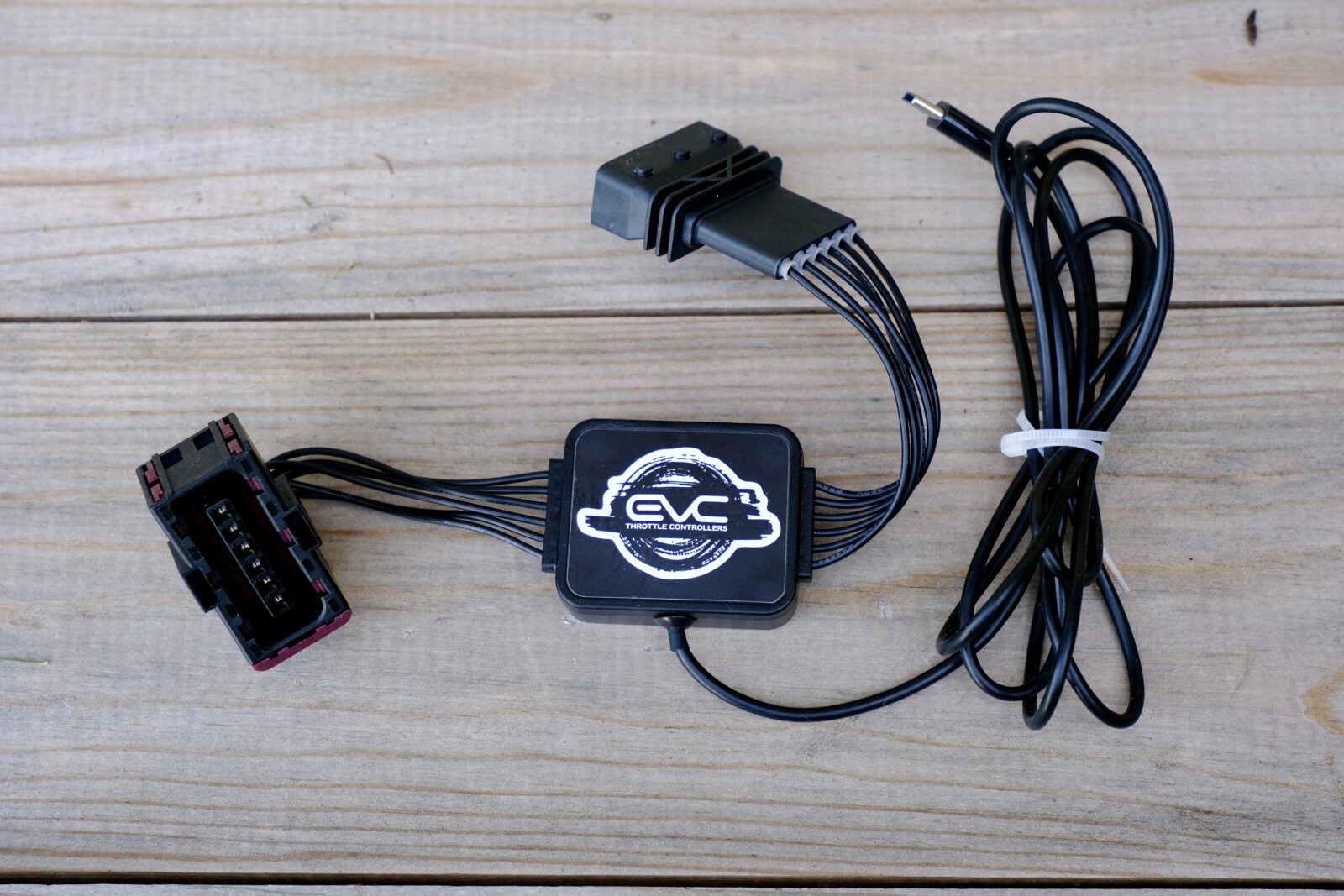 Review: Ultimate9 evcX Throttle Controller Overland Expo