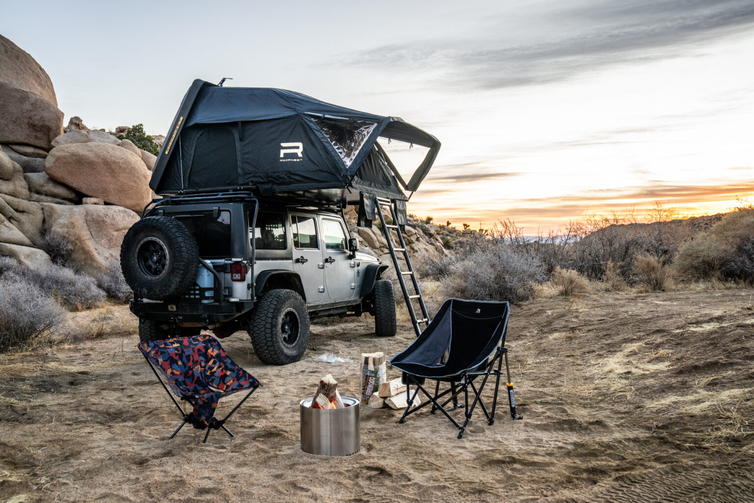 Roofnest Debuts the Largest Hardshell Rooftop Tent Overland Expo