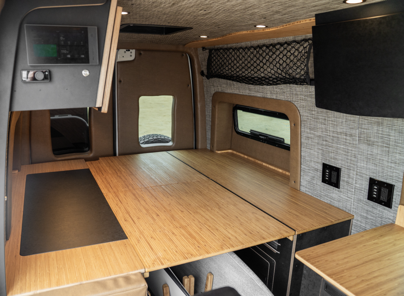 Rogue Van Co. catches a Wave with Machado Overland Expo